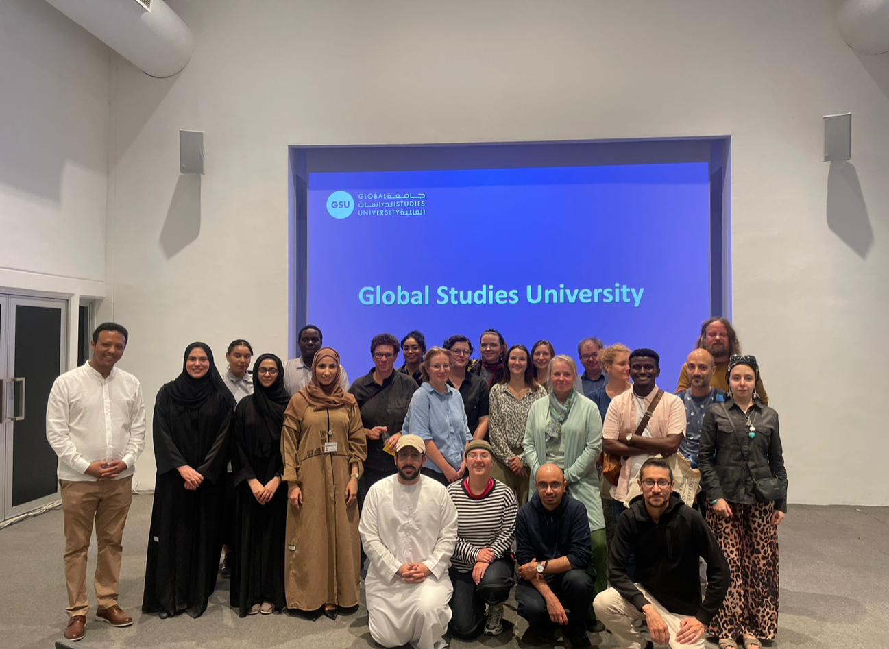 Visit from SMA's SAWA Museum Studies Program Group - theafricainstitute